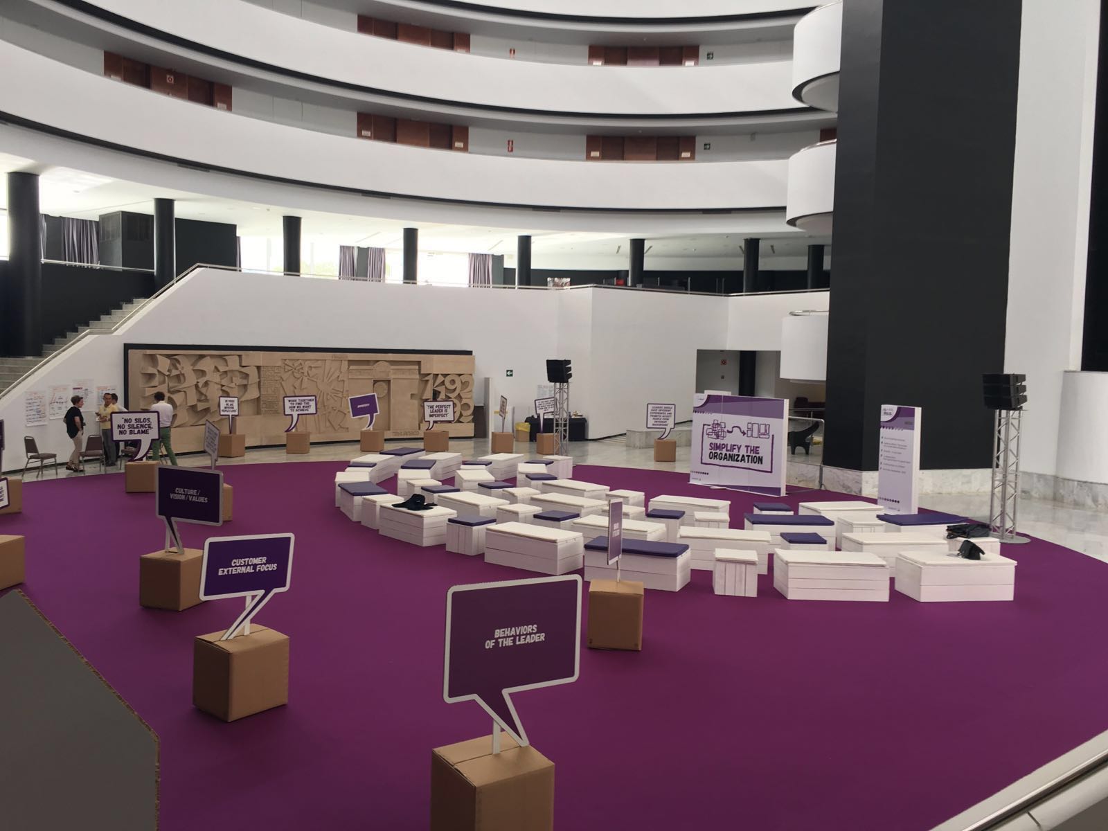 Decoración para eventos corporativos - Saez Decom